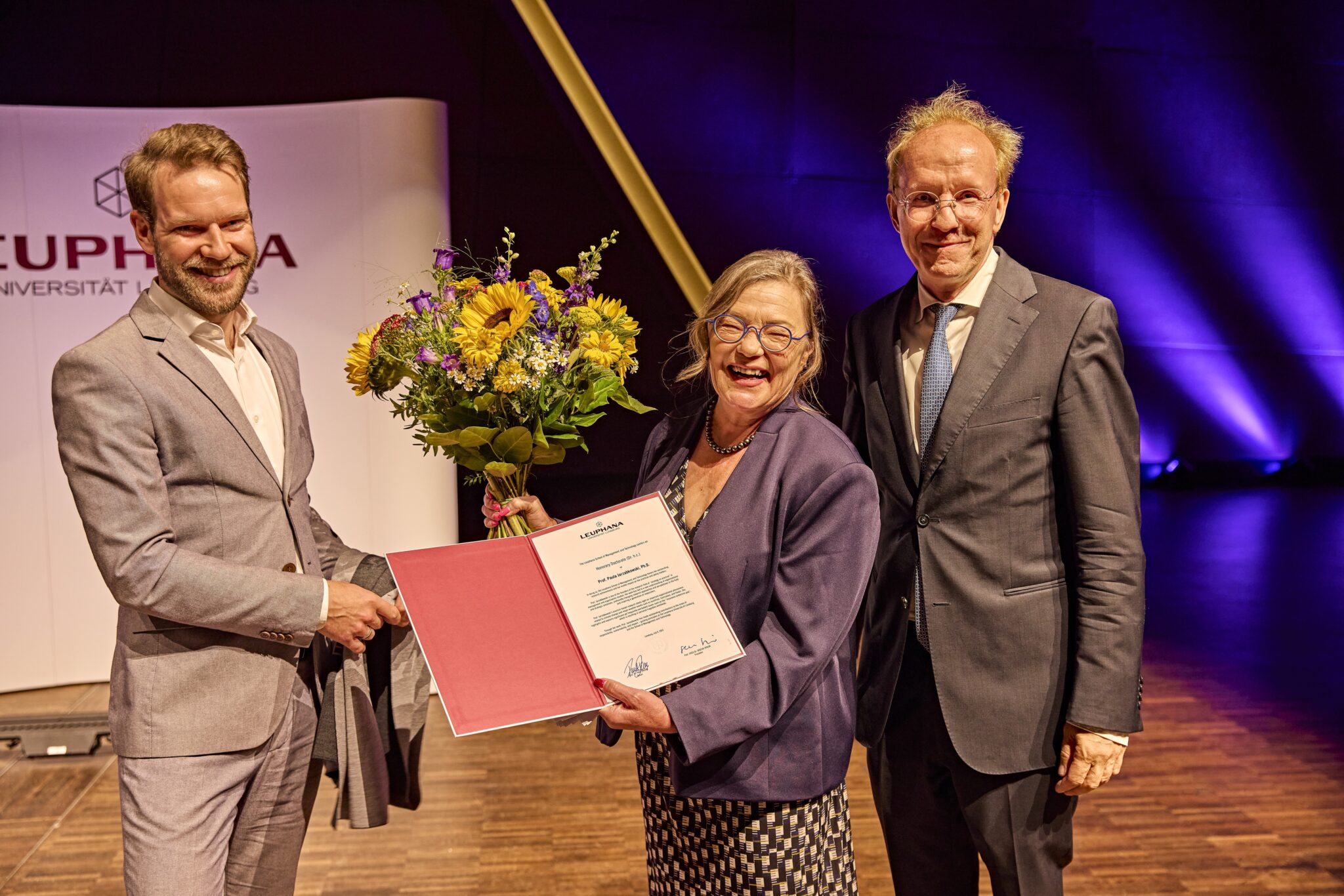 Professor Paula Jarzabkowski awarded an honorary doctorate by Leuphana ...